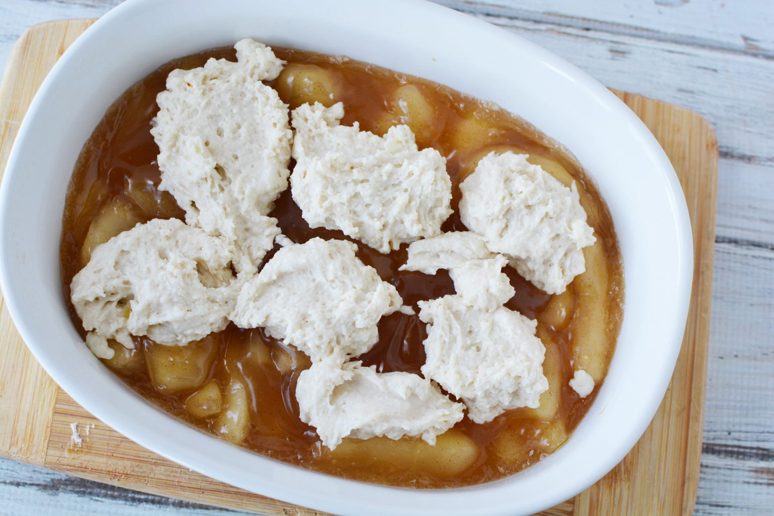 Easy Bisquick Apple Cobbler Recipe - BubbaPie