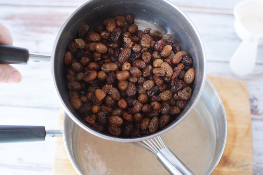 Sour Cream Raisin Pie - BubbaPie