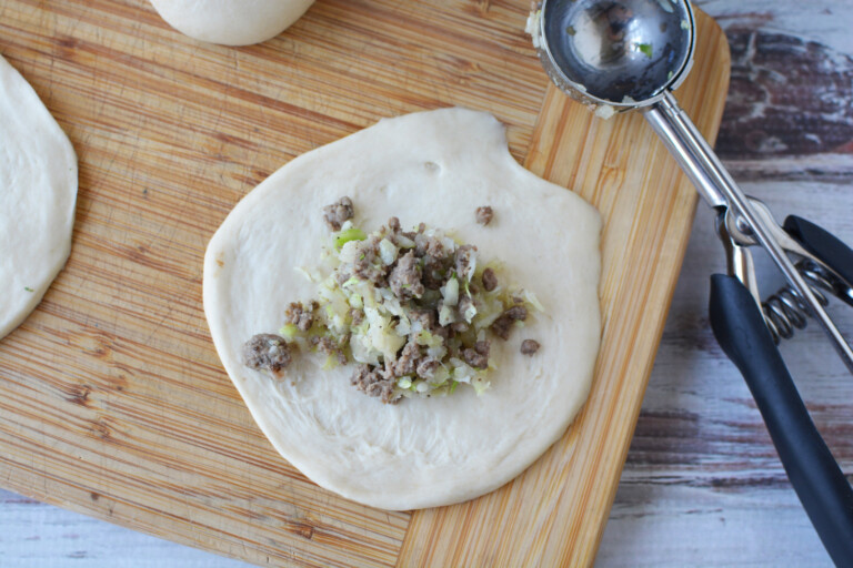 Easy Bierocks Recipe - BubbaPie