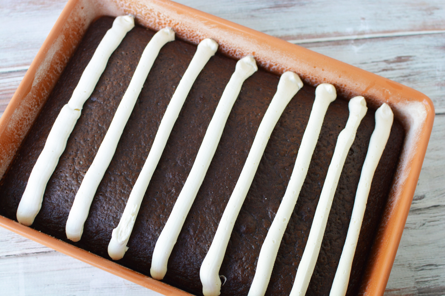 Easy Bumpy Cake Recipe - BubbaPie