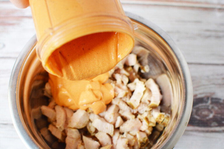 Buffalo Chicken Sliders - BubbaPie