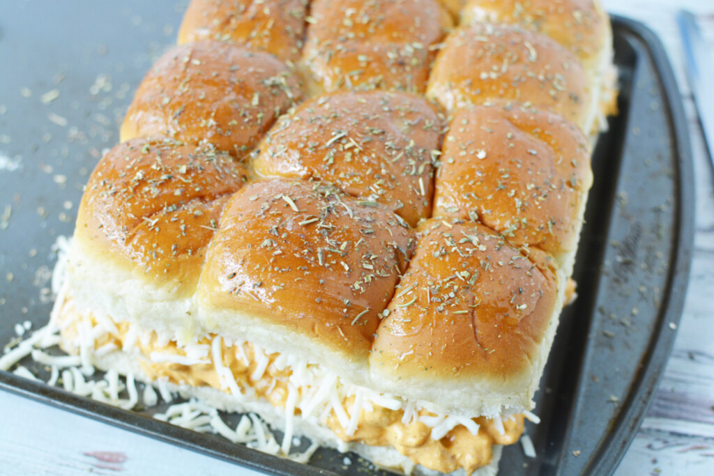 Buffalo Chicken Sliders - BubbaPie