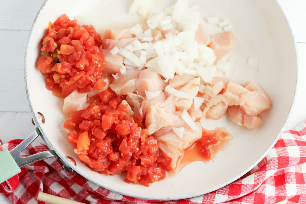 Rotel Chicken Spaghetti - BubbaPie