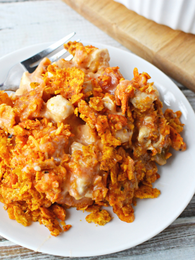 DORITO CHICKEN CASSEROLE - CINCO DE MAYO RECIPE! - BubbaPie