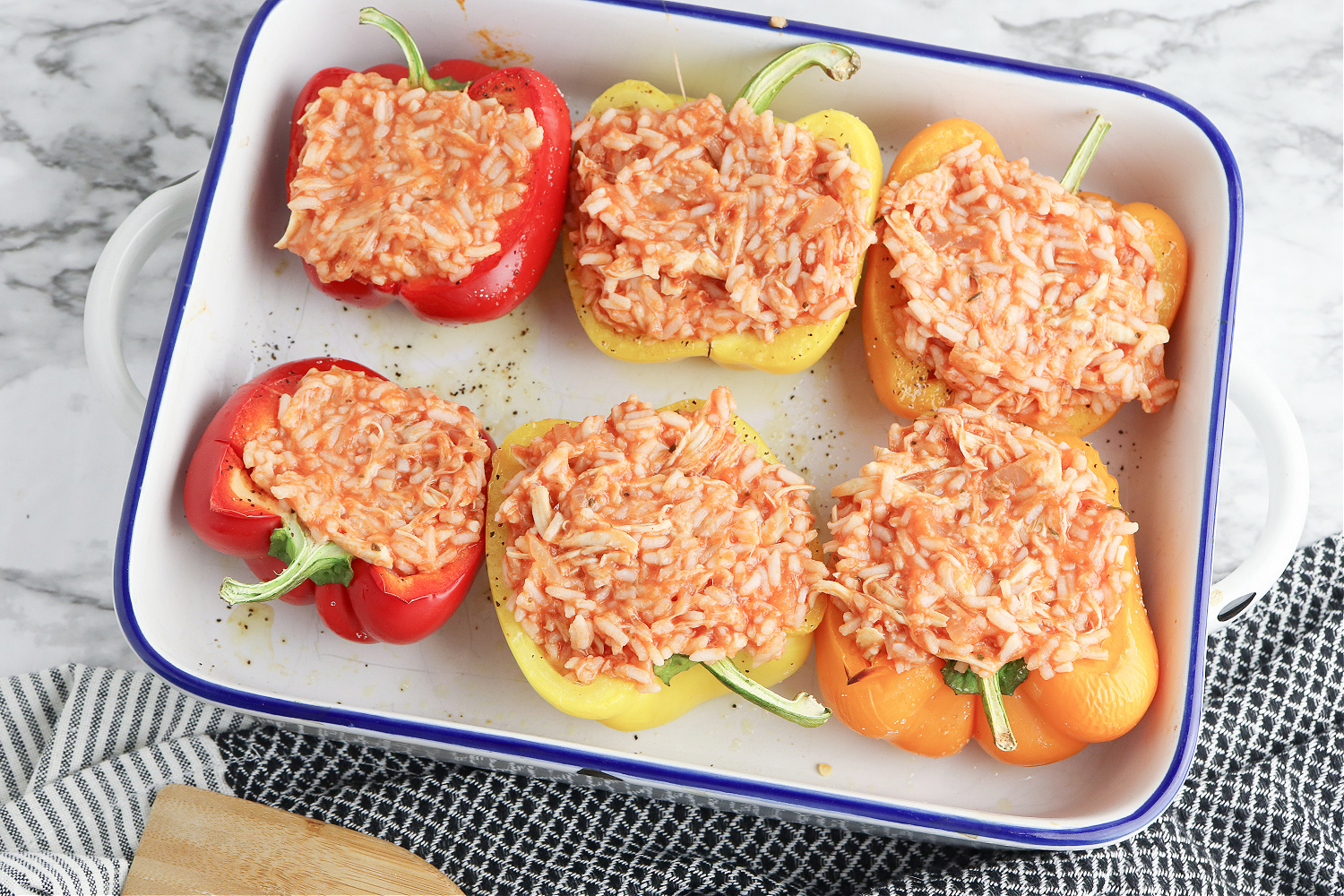 Chicken Stuffed Bell Peppers - BubbaPie
