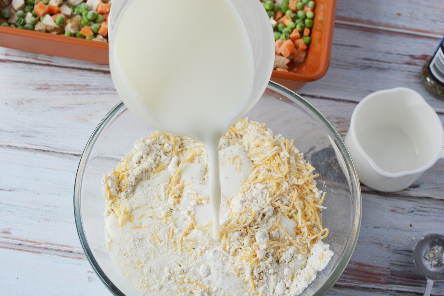 Chicken Cobbler Casserole - BubbaPie