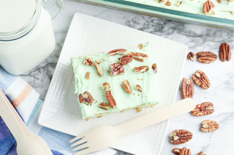 Watergate Cake Recipe - BubbaPie